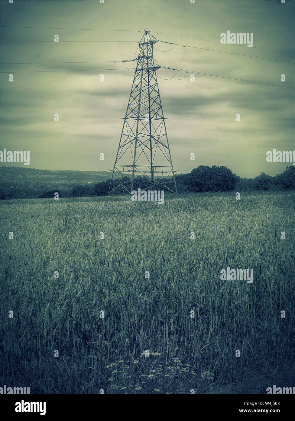 Terminal tower electricity pylon hi-res stock photography and images ...