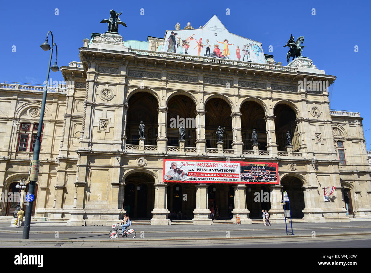 Vienna State Opera, Wiener Staatsoper, Vienna, Wien, Austria, Europe ...