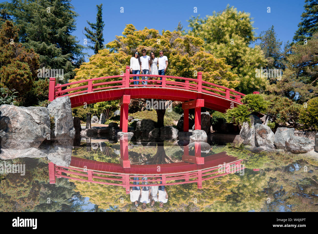 Indian gate and bridge hi-res stock photography and images - Alamy