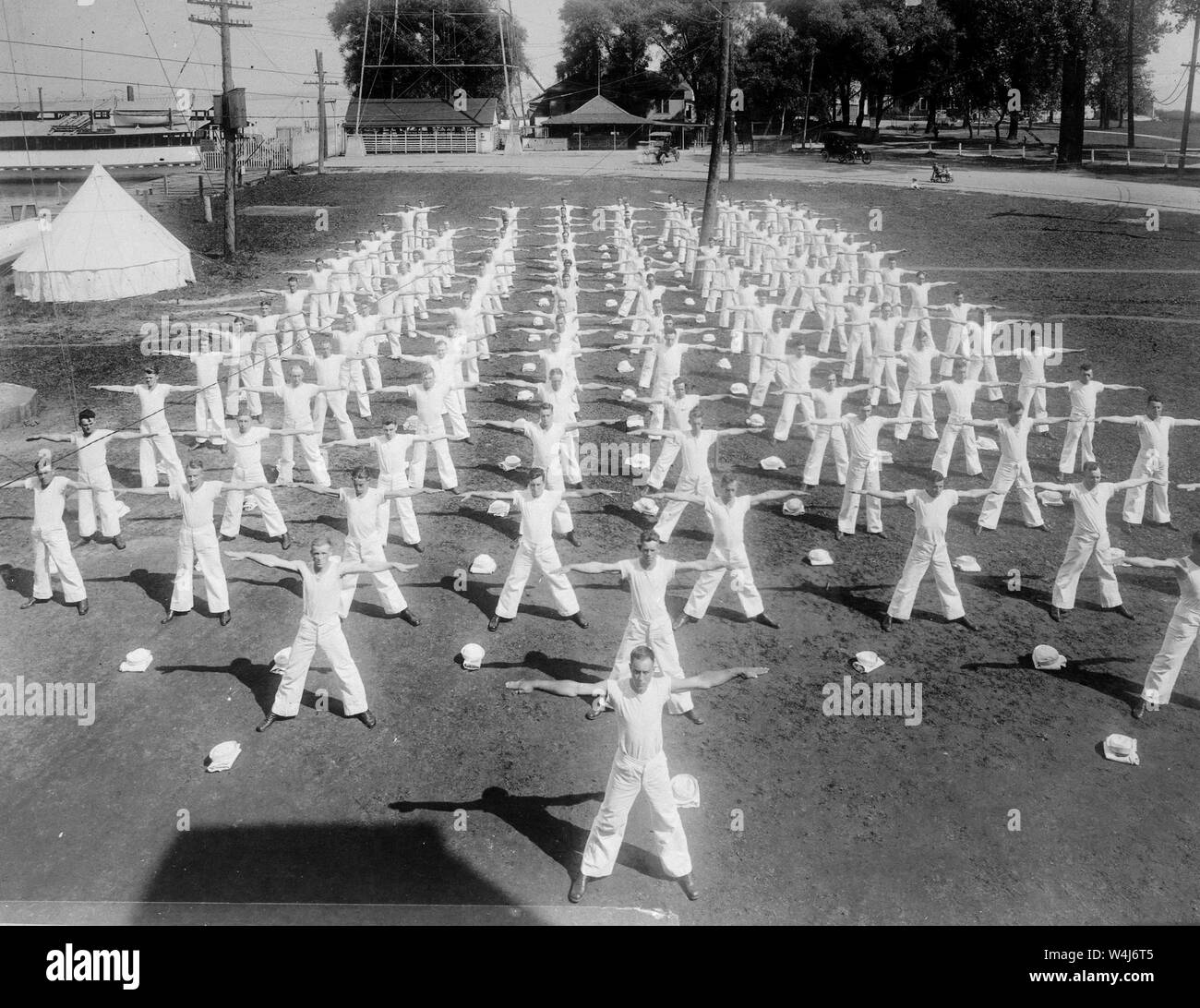 Old sailors hi-res stock photography and images - Alamy