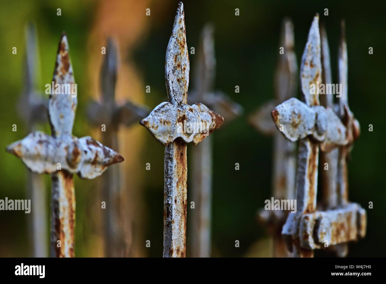 Silver fence hi-res stock photography and images - Alamy
