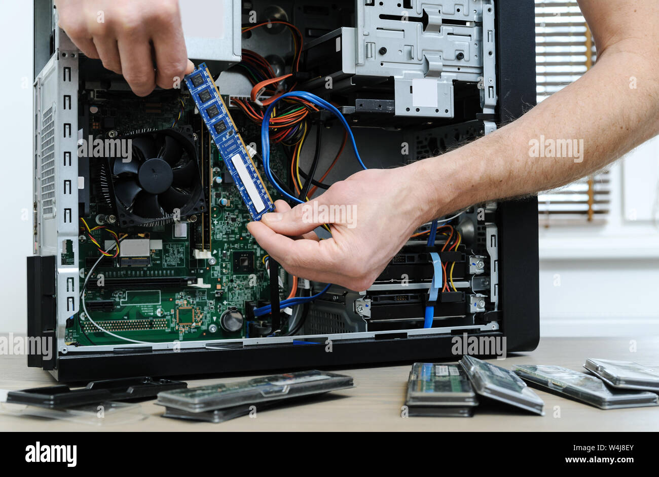 Hdd upgrade hi-res stock photography and images - Alamy