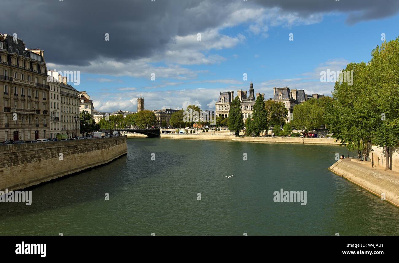 Paris neo renaissance architecture hi-res stock photography and images ...