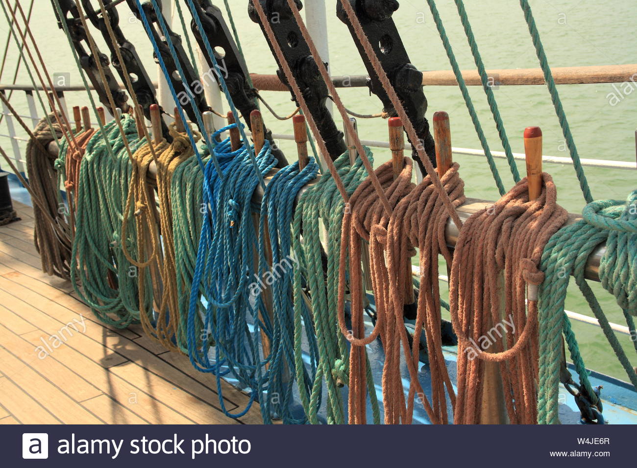 Multi Deck Ship High Resolution Stock Photography and Images - Alamy