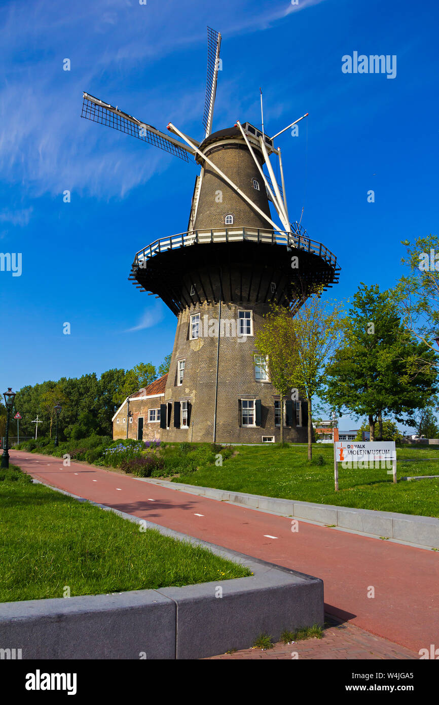 Molen museum de valk hi-res stock photography and images - Alamy