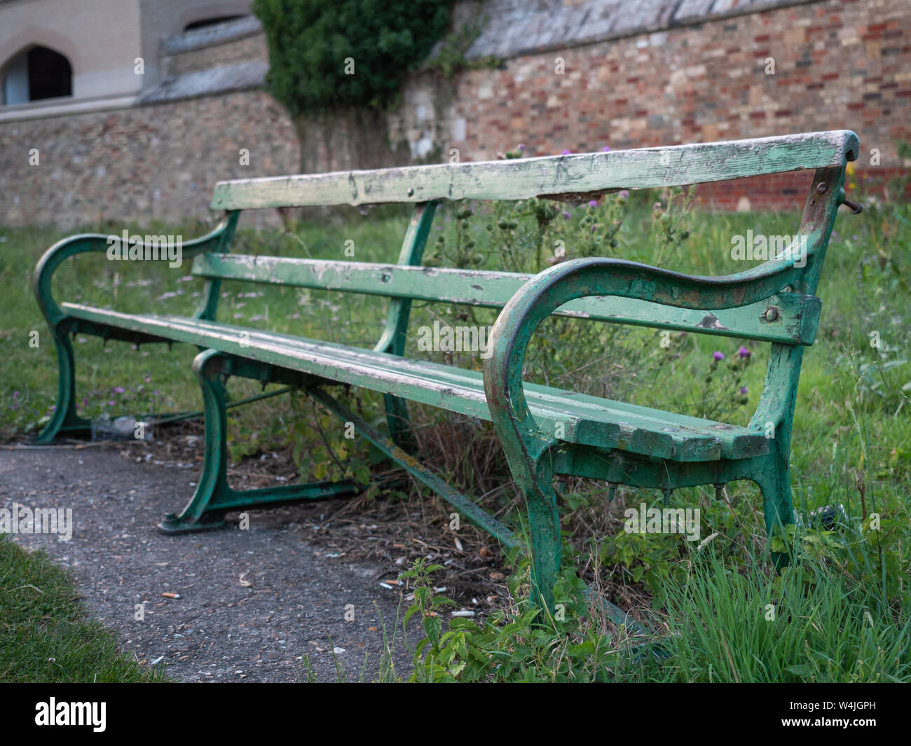 Park bench, Coe Fen, Cambridge Stock Photo - Alamy