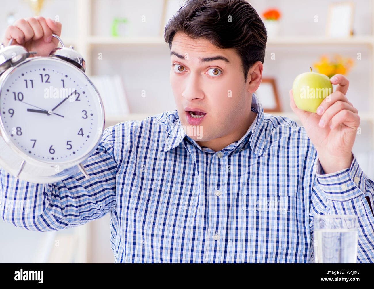 Concept of slow service in the restaurant Stock Photo - Alamy