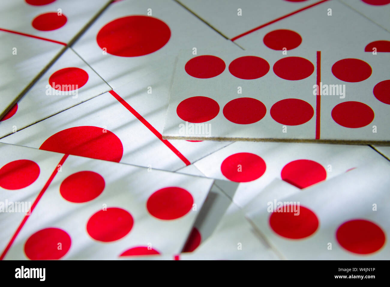 Dominos and playing cards hi-res stock photography and images - Alamy