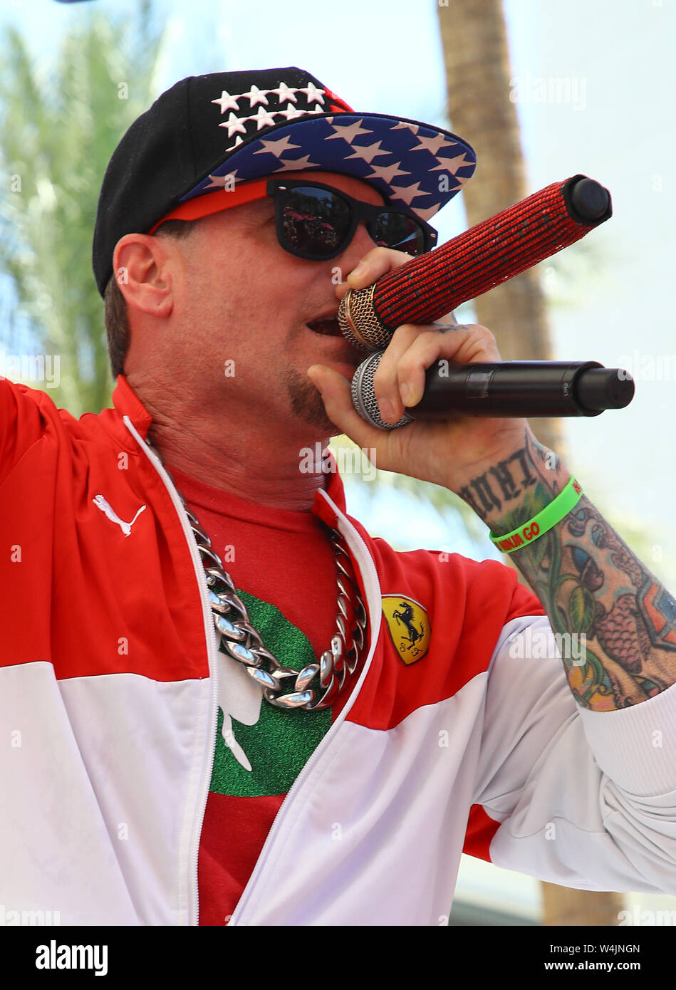 Vanilla Ice Performs Live at Flamingo Las Vegas Go Pool Dayclub ...