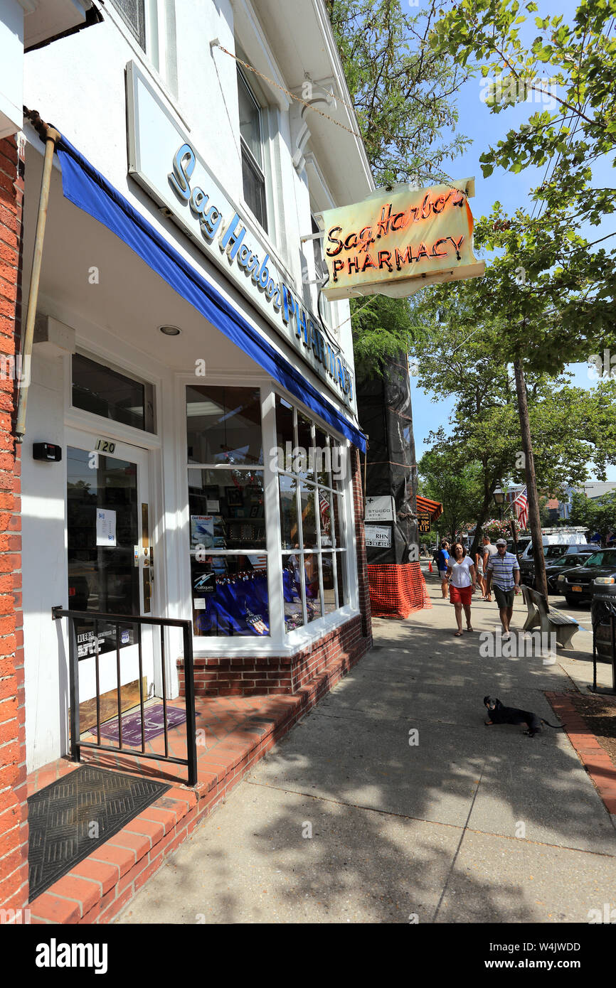Sag harbor village hi-res stock photography and images - Alamy