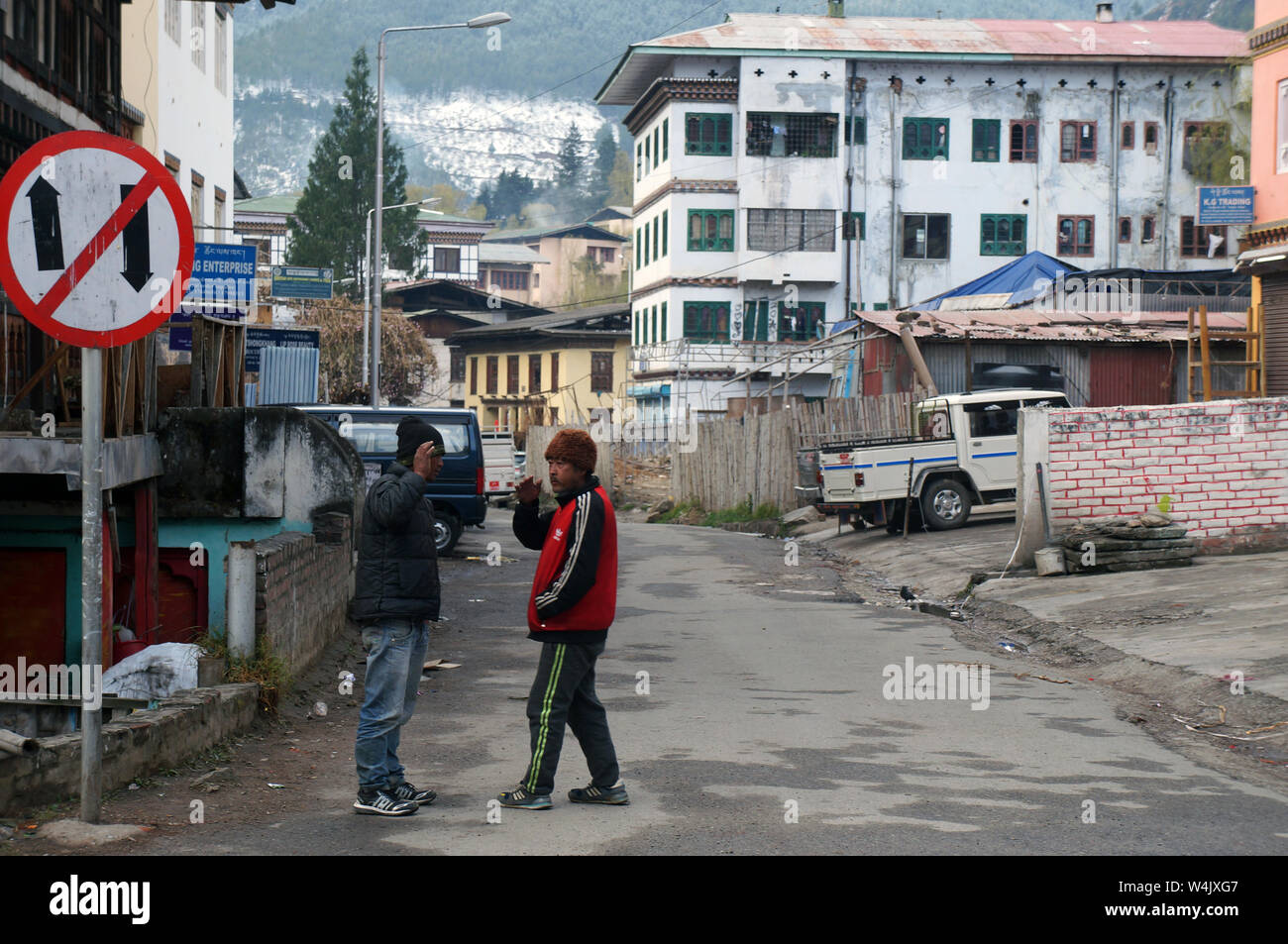 Street in thimphu bhutan hi-res stock photography and images - Alamy