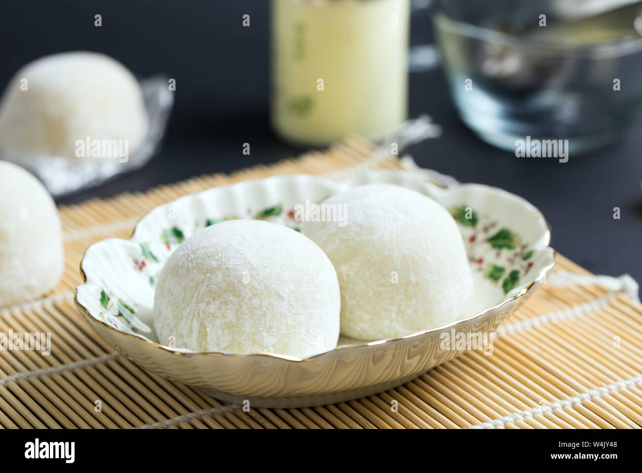 Mochi dessert hi-res stock photography and images - Alamy