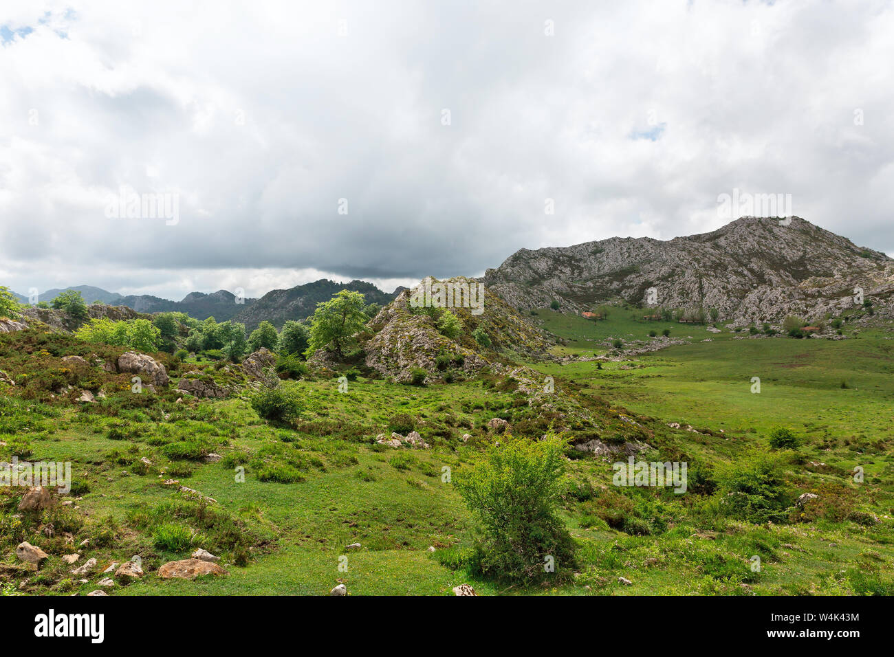 Picos de europa spain hi-res stock photography and images - Alamy