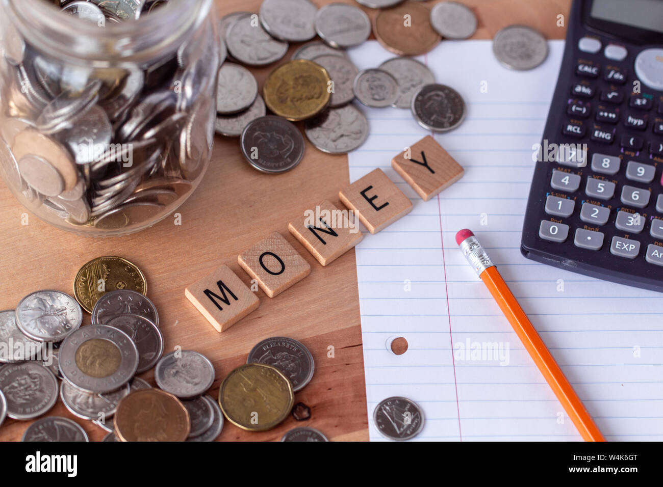 Money tiles hi-res stock photography and images - Alamy