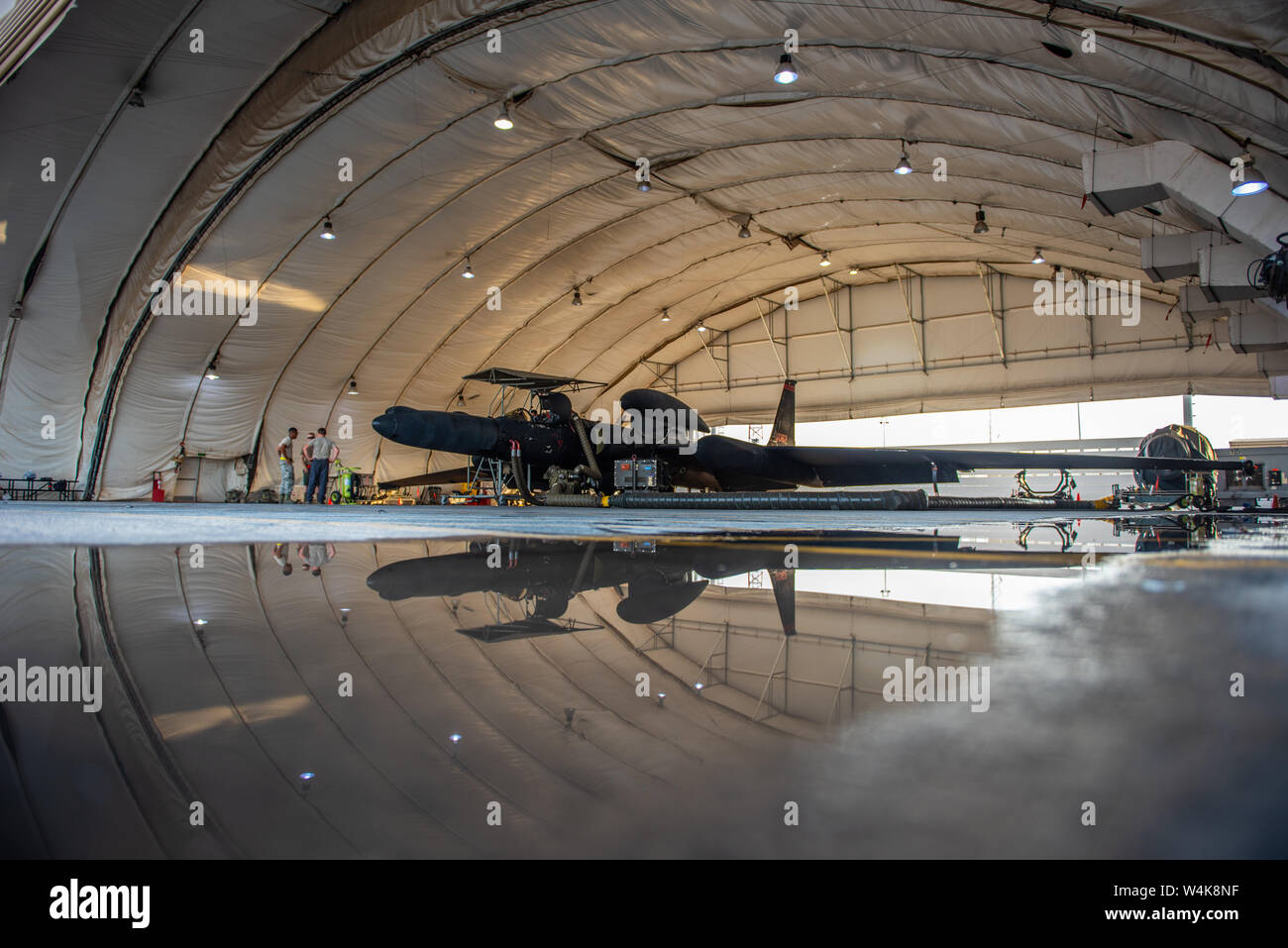 Al dhafra air base hi-res stock photography and images - Alamy