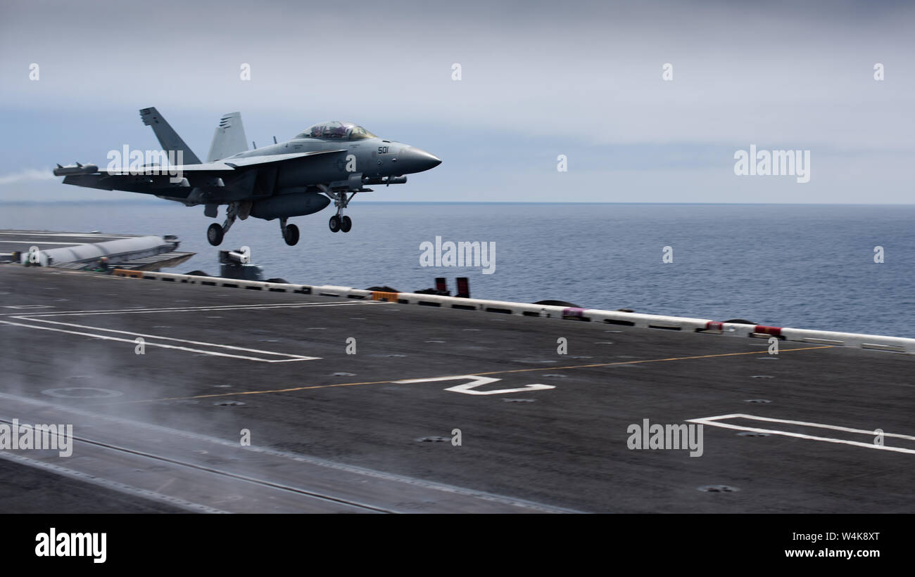 190722-N-ZM949-1025 PACIFIC OCEAN (July 22, 2019) An E/A-18G Growler ...