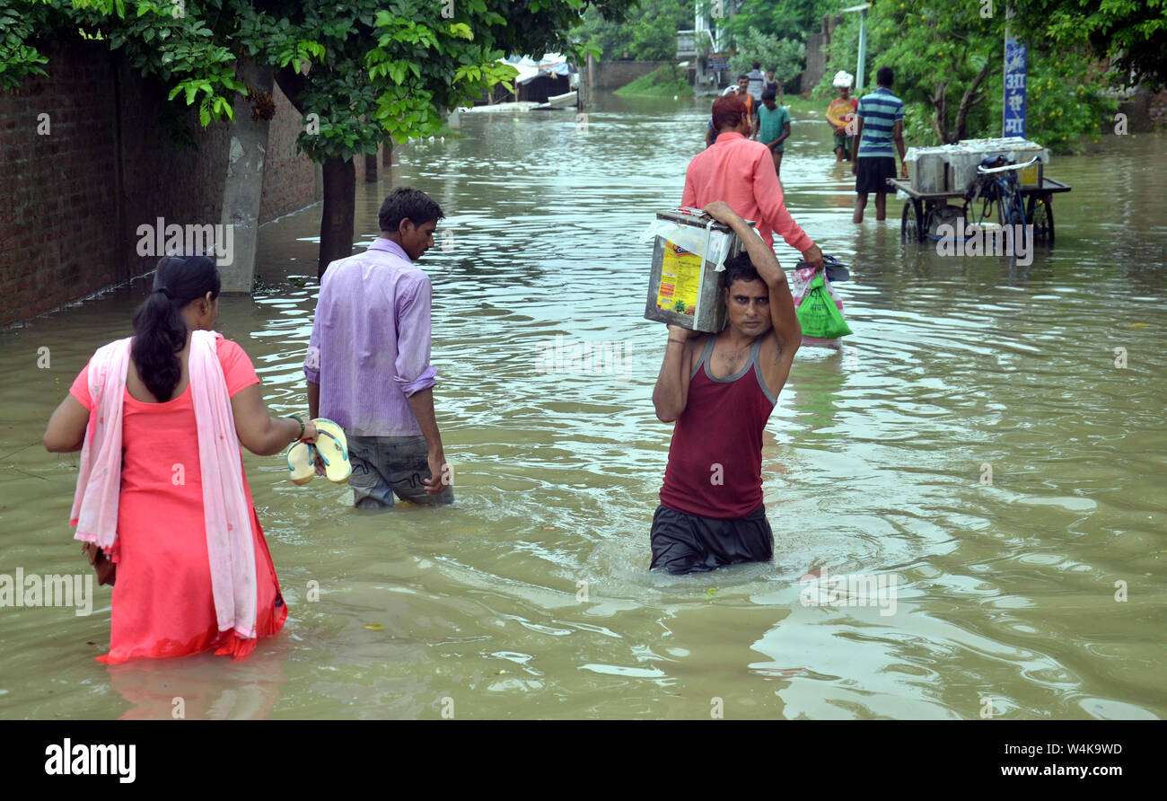 Human In Flood High Resolution Stock Photography and Images - Alamy