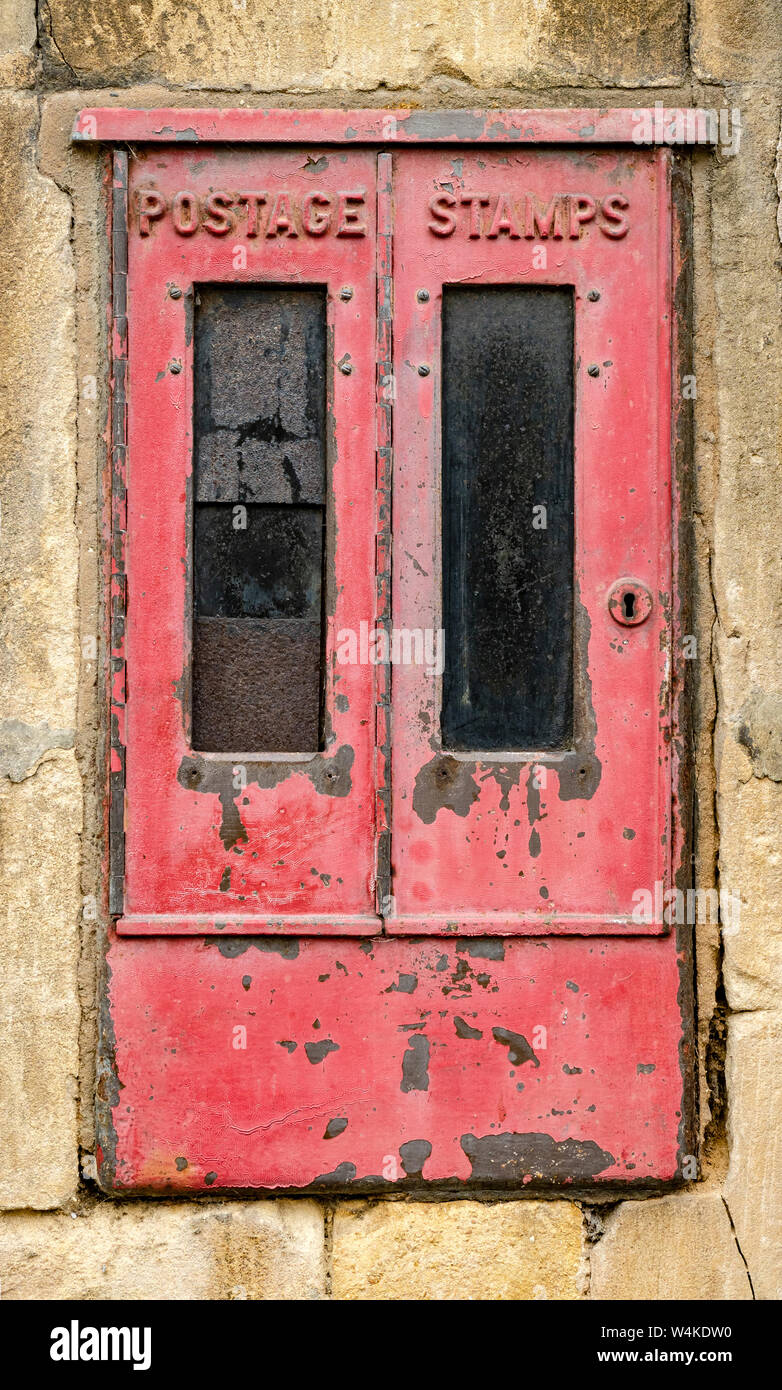 Postage stamps machine hi-res stock photography and images - Alamy