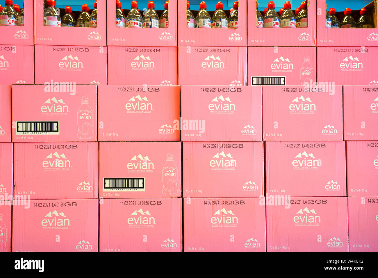 Evian water hi-res stock photography and images - Alamy