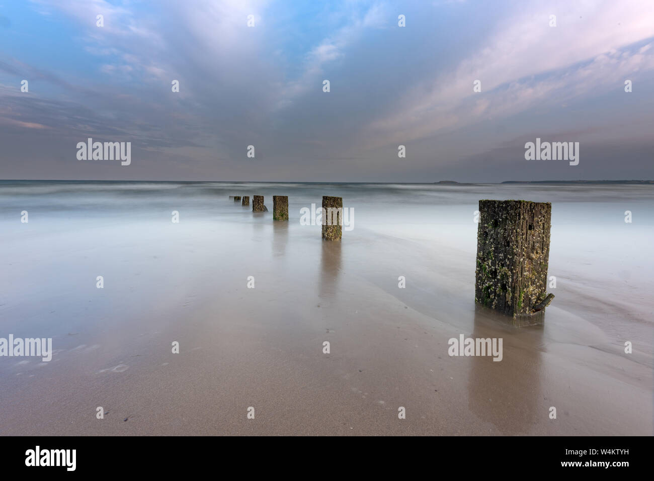 Youghal beach hi-res stock photography and images - Alamy