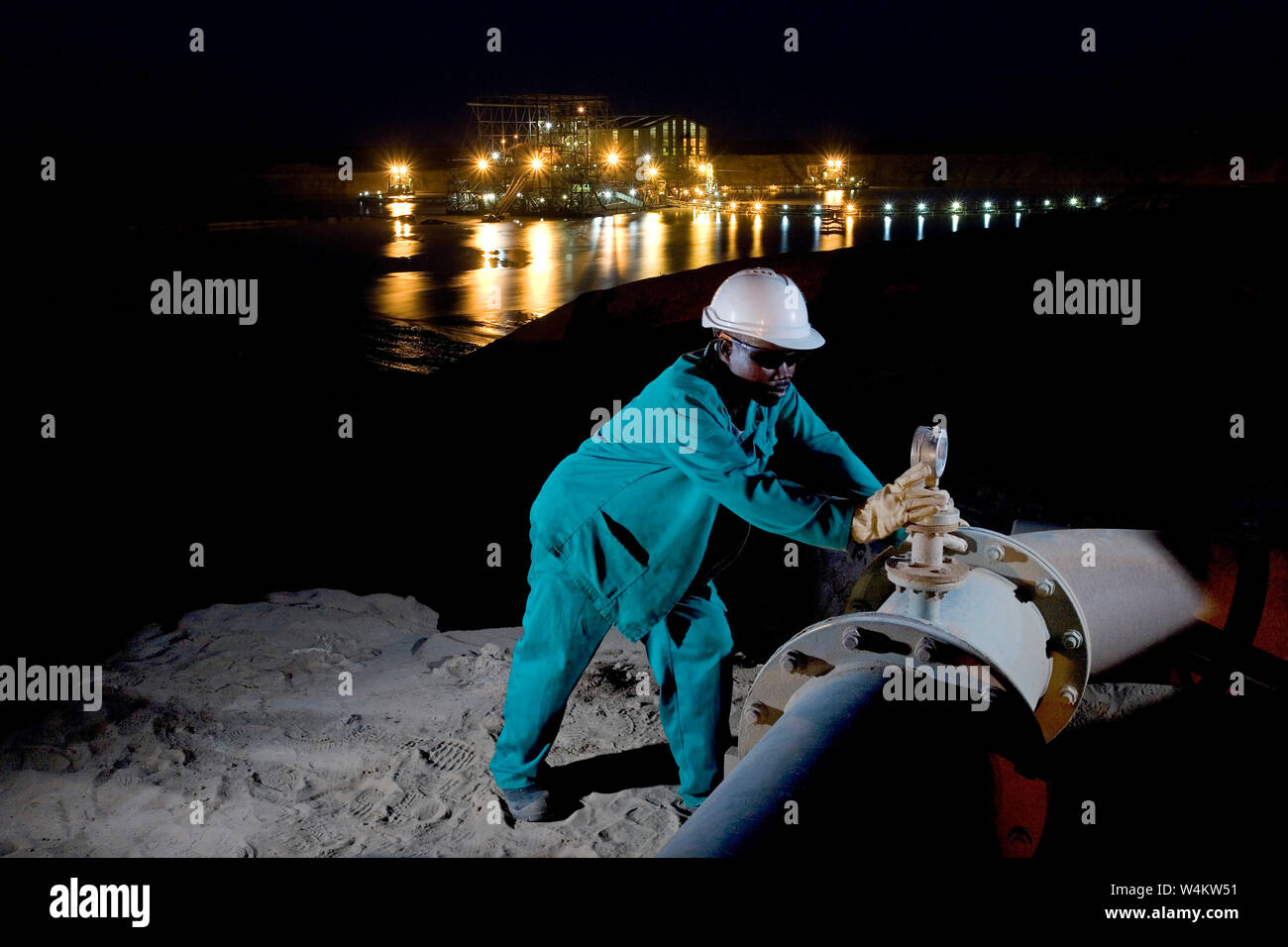 Mining plant hi-res stock photography and images - Alamy