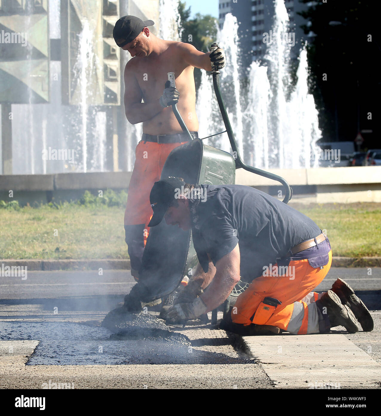 240 degrees hi-res stock photography and images - Alamy