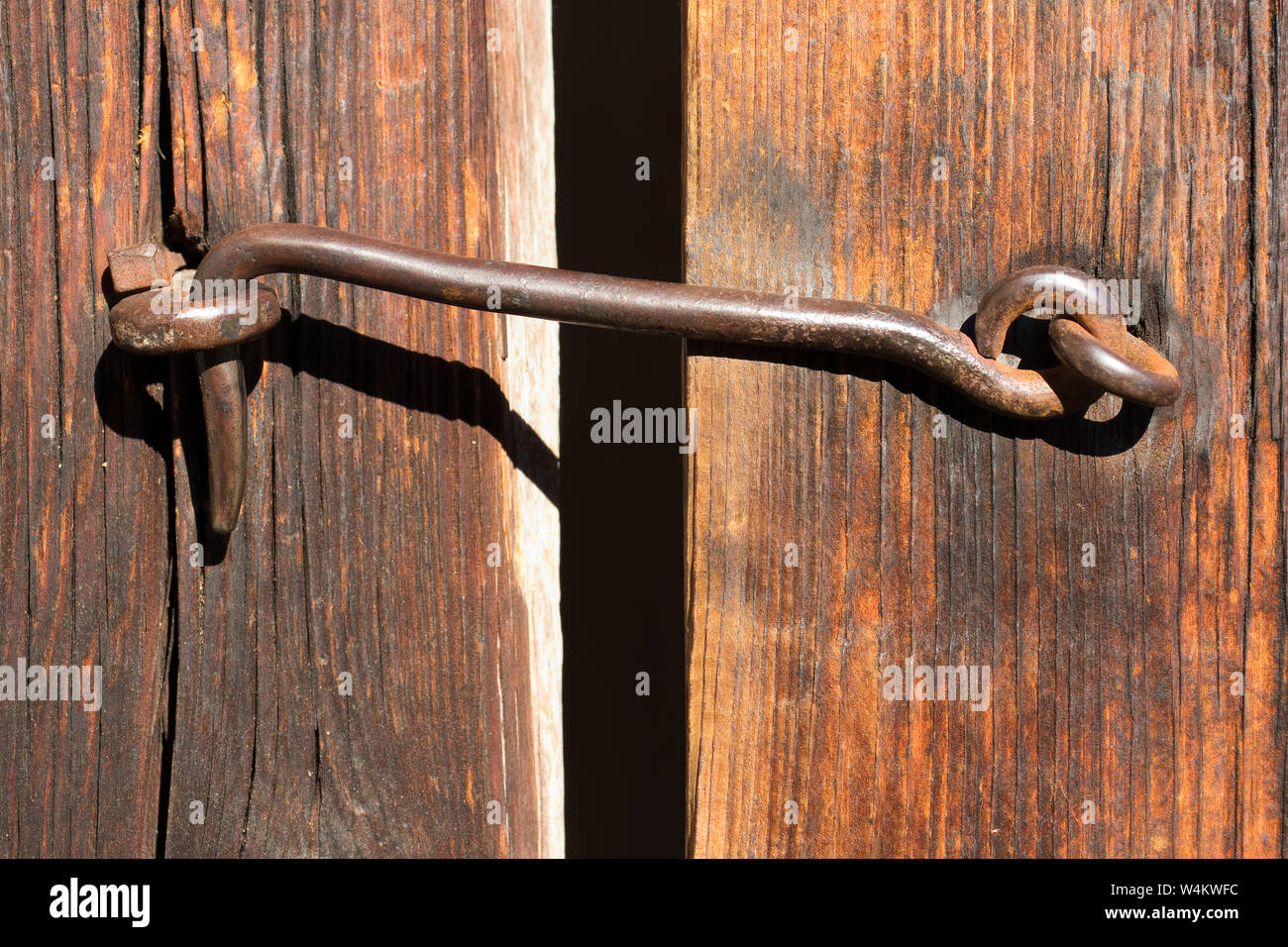 Gate hook hi-res stock photography and images - Alamy