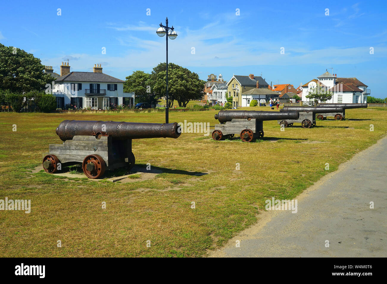 Cannons on the green at Gun Hill, Southwold Stock Photo - Alamy