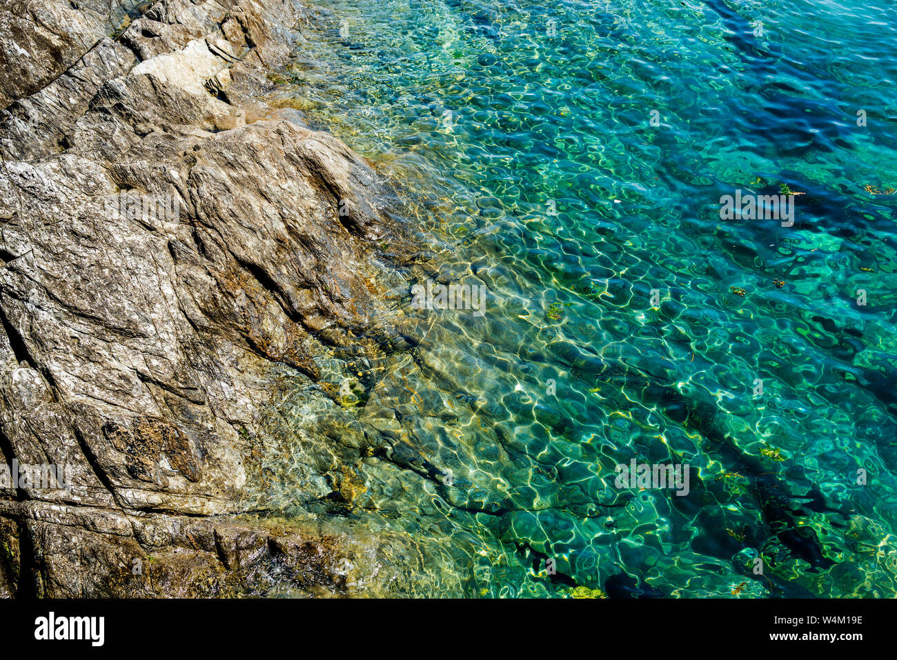 Rocks and ripples hi-res stock photography and images - Alamy