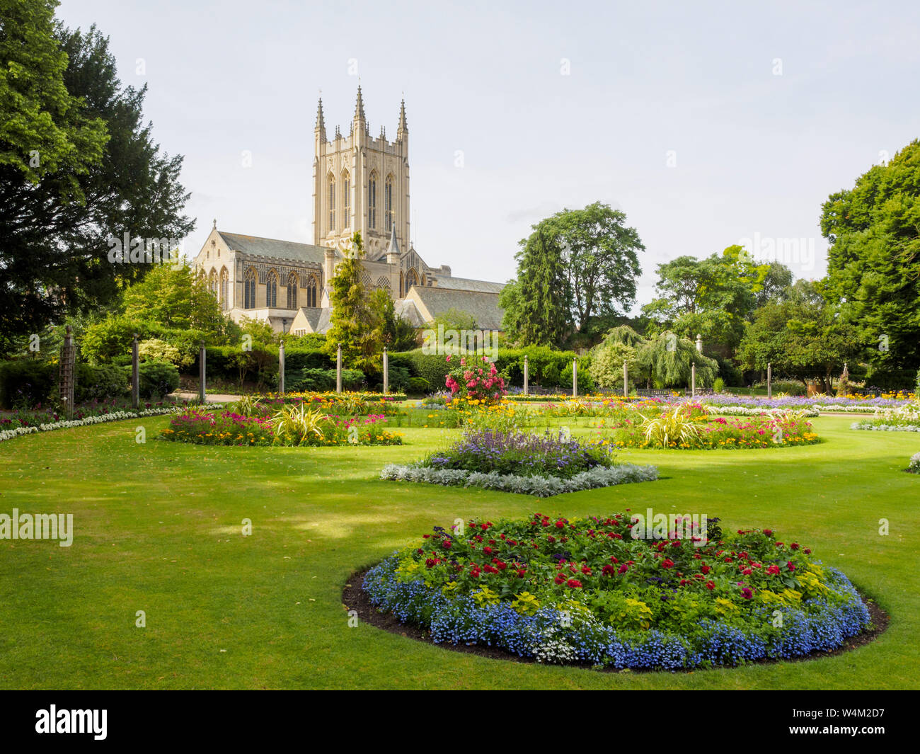 St Edmundsbury Cathedral from Abbey Gardens in Bury St Edmunds Stock ...