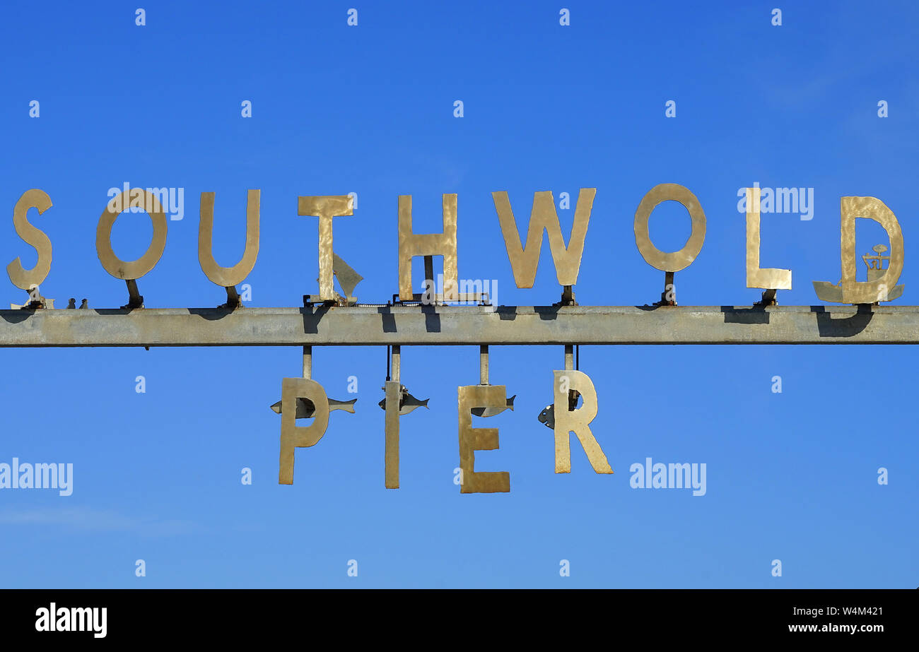 The pier sign hi-res stock photography and images - Alamy