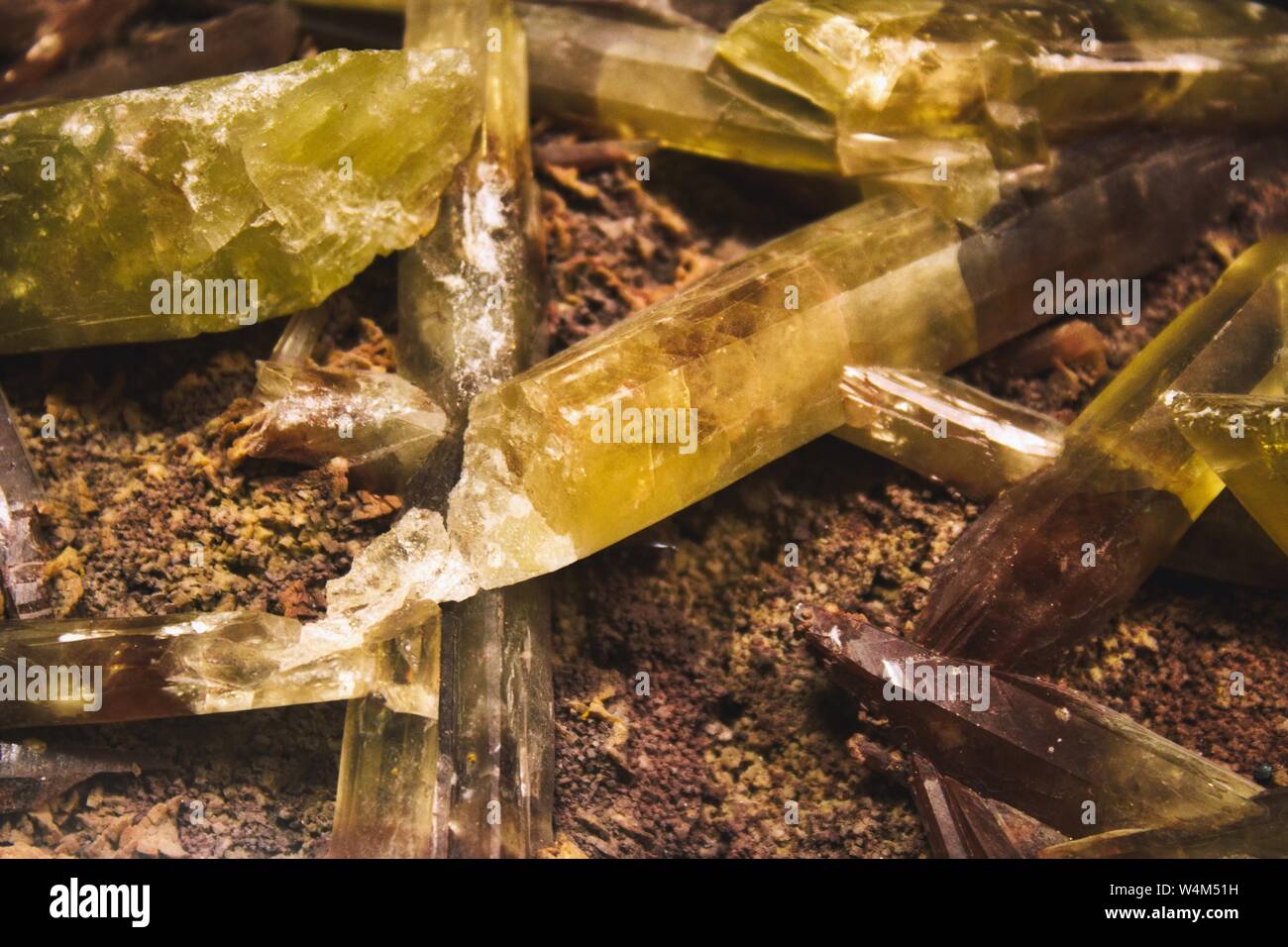 Crystal embedded in rock hi-res stock photography and images - Alamy