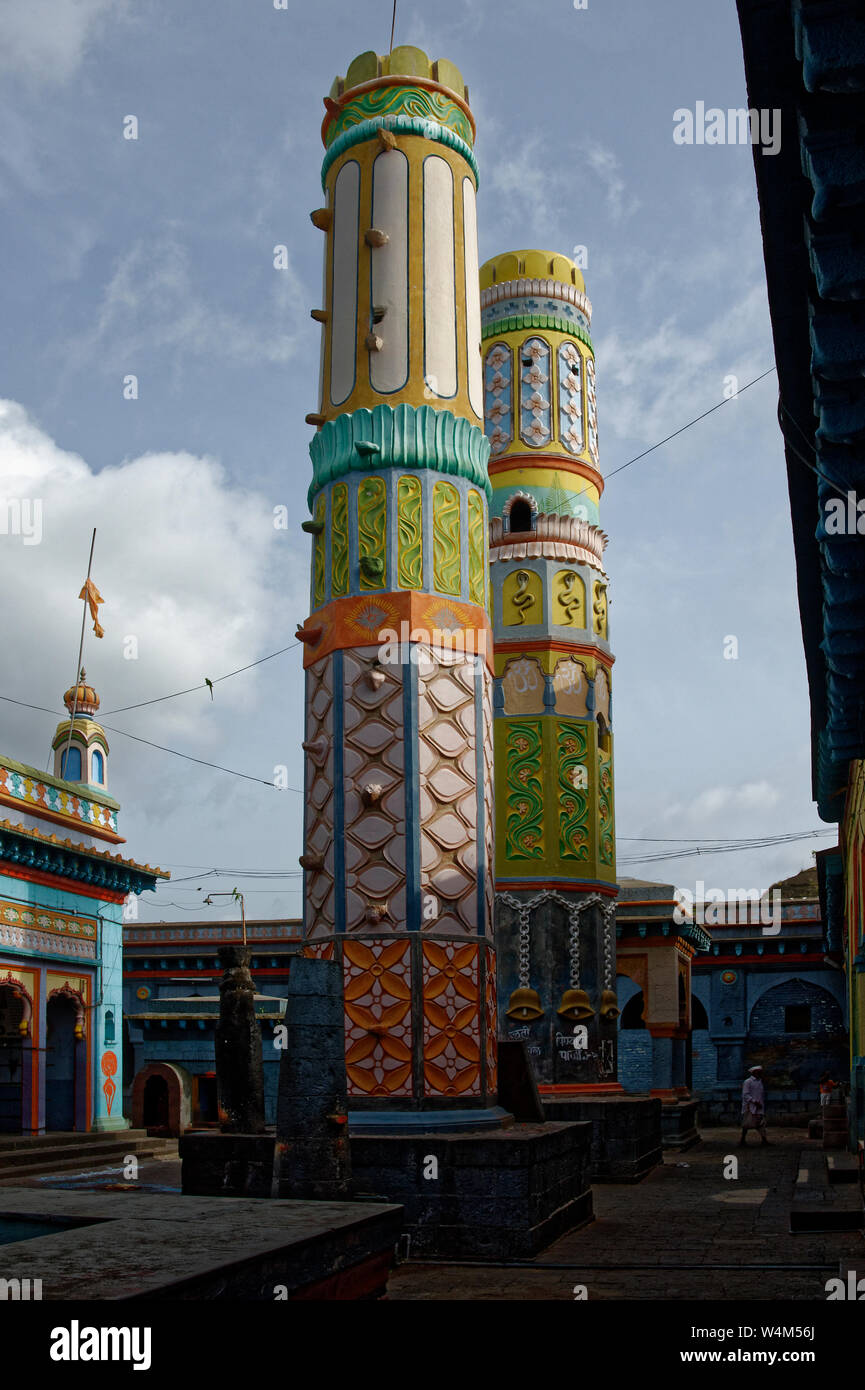 Shaking towers of Jagdamba temple Stock Photo - Alamy
