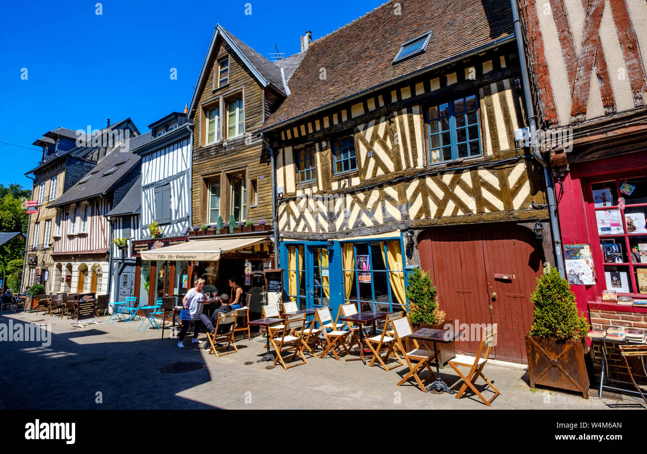 Bernay france hi-res stock photography and images - Alamy