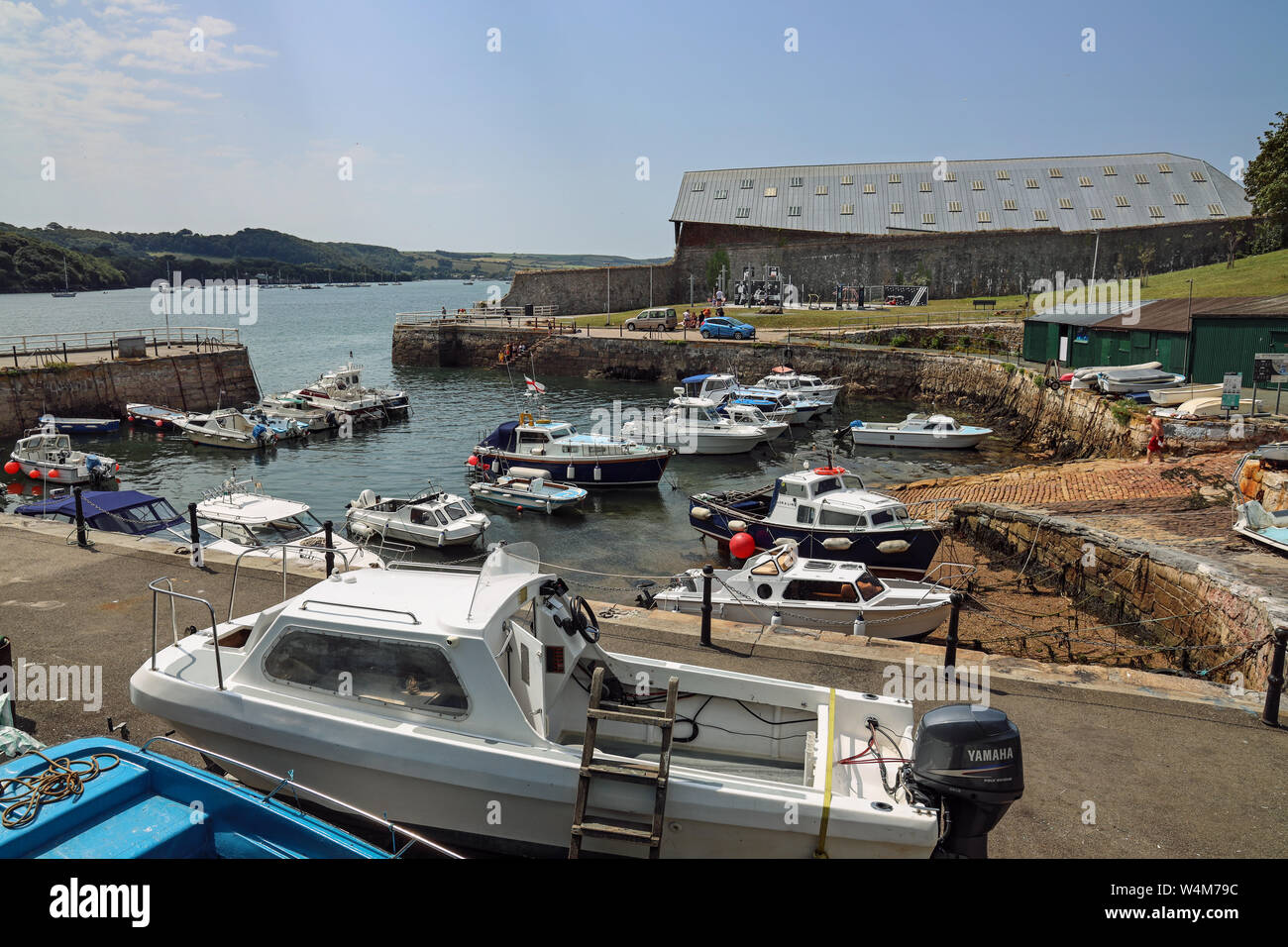 Mutton cove, devonport, plymouth hi-res stock photography and images ...