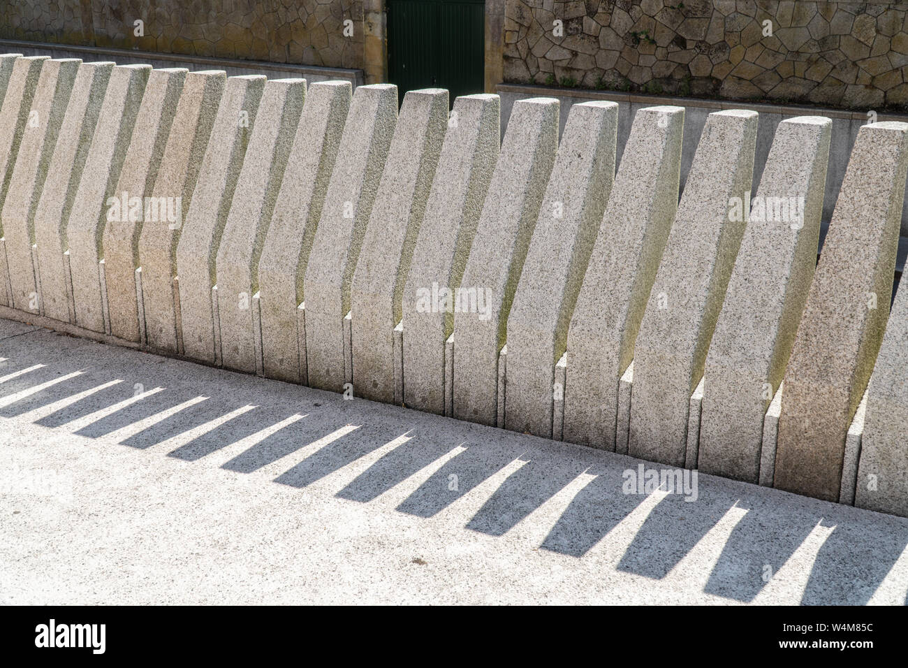 Granite fence hi-res stock photography and images - Alamy