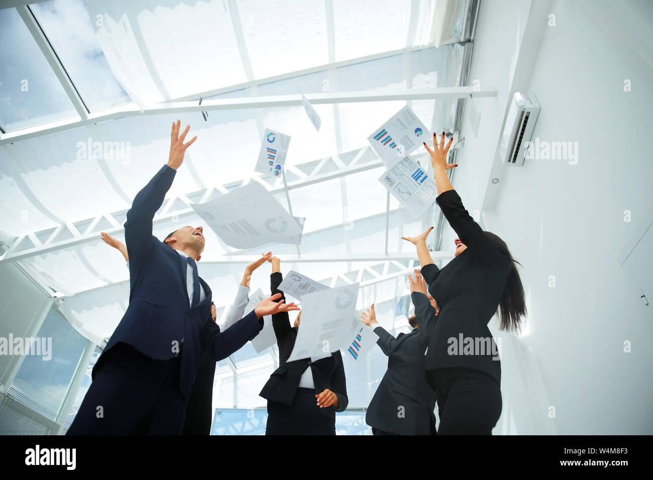 Throws a colleague hi-res stock photography and images - Alamy