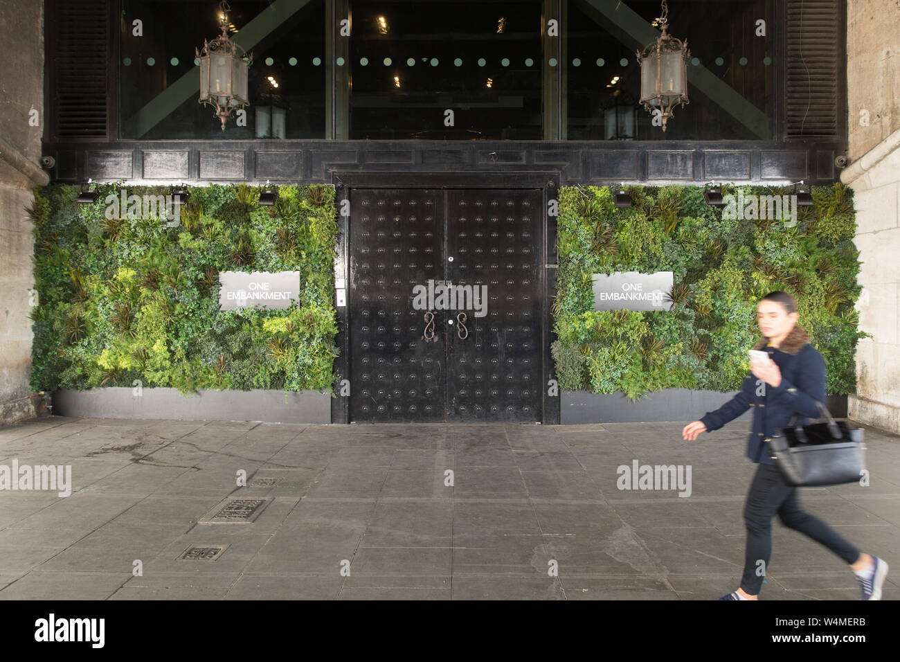 One Embankment High Resolution Stock Photography and Images - Alamy