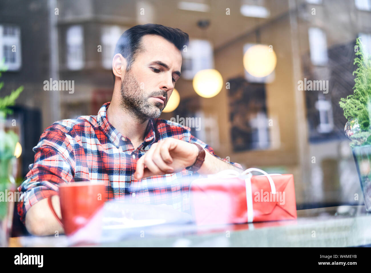 Waiting to present hi-res stock photography and images - Alamy