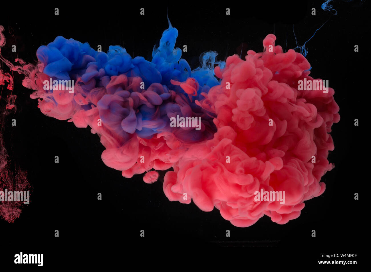 Pigment dissolved in water Stock Photo - Alamy