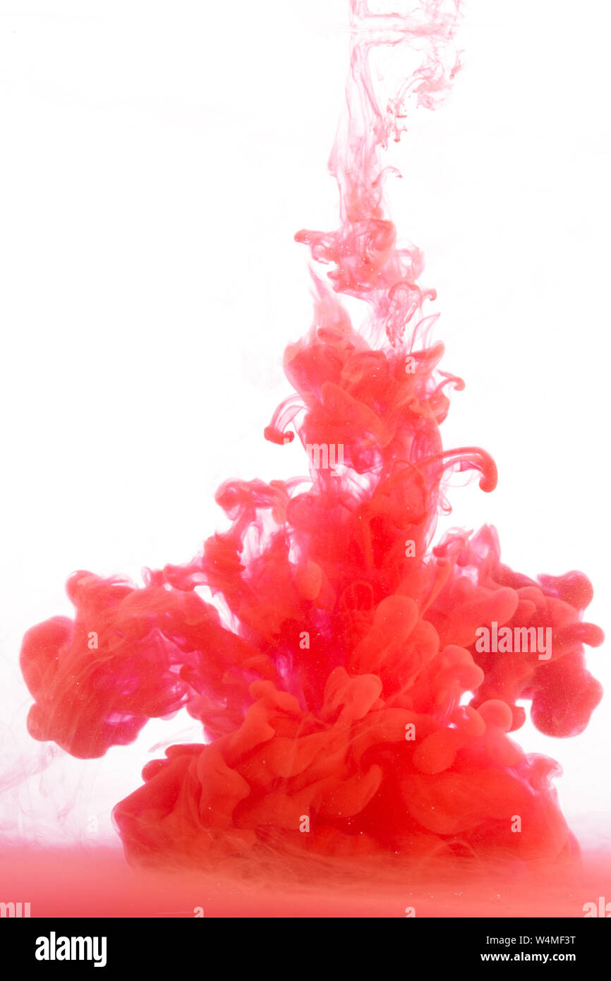 Pigment dissolved in water Stock Photo - Alamy