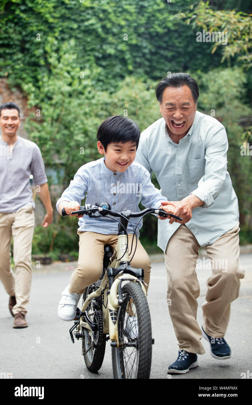 Grandpa bicycle hi-res stock photography and images - Alamy