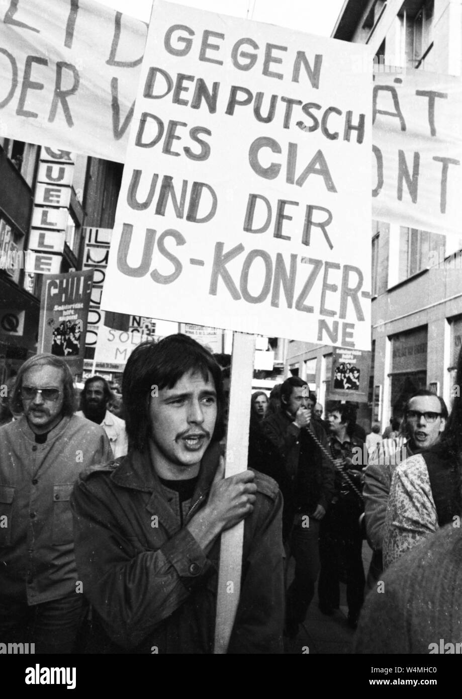 Mostly young people demonstrate on 12 September 1973 in Dortmund ...