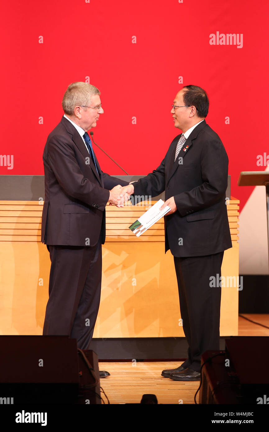 Coc ceremony hi-res stock photography and images - Alamy