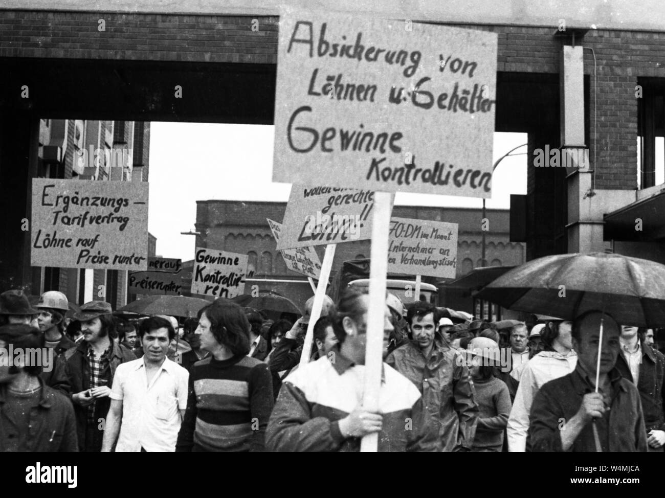 The spontaneous, 'wild' strike at Felten & Guilleaume (F&G) on 29 May ...