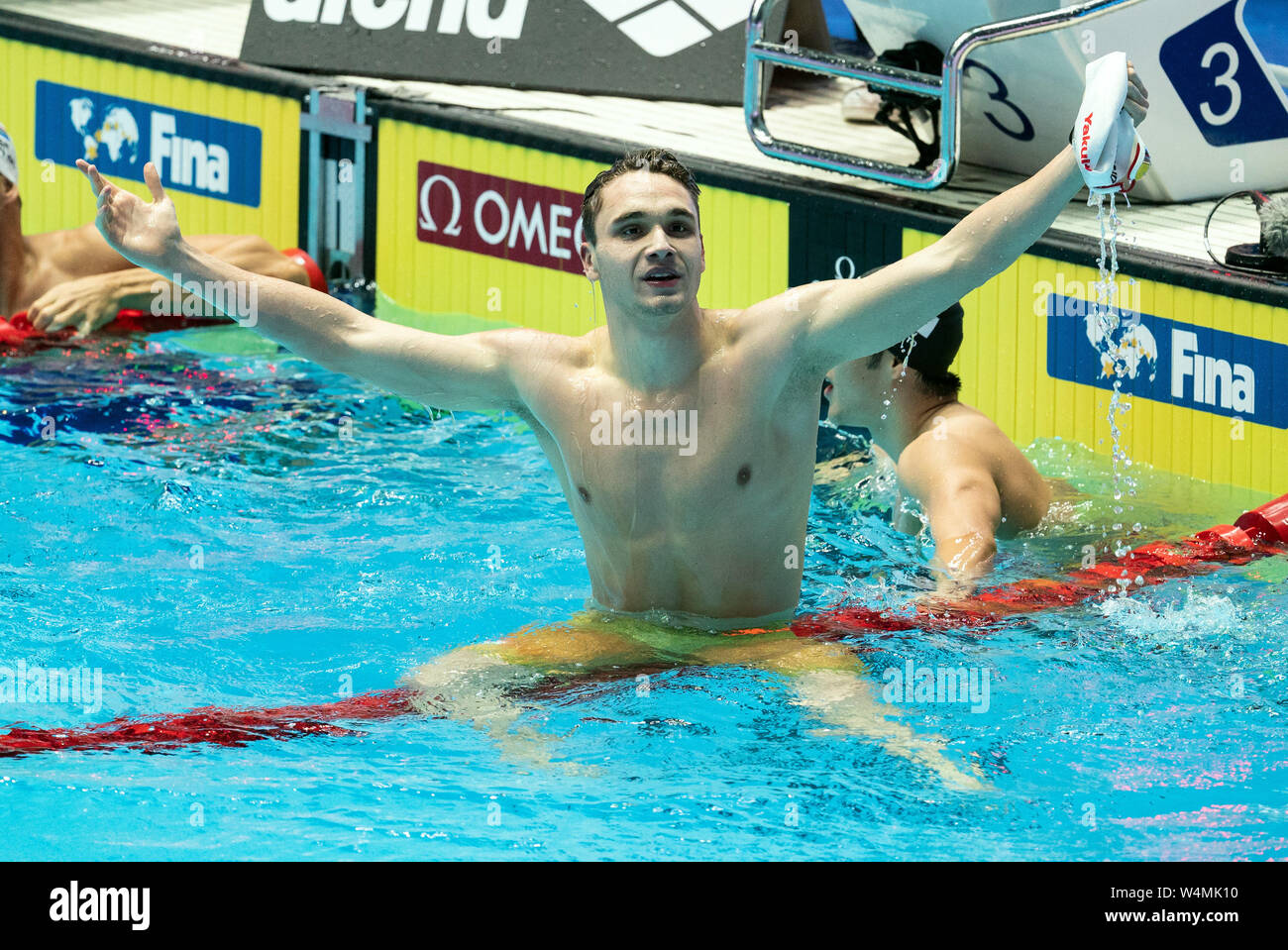 200 meter for men hi-res stock photography and images - Alamy