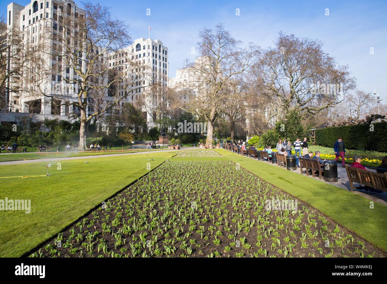 Victoria park public house hi-res stock photography and images - Alamy