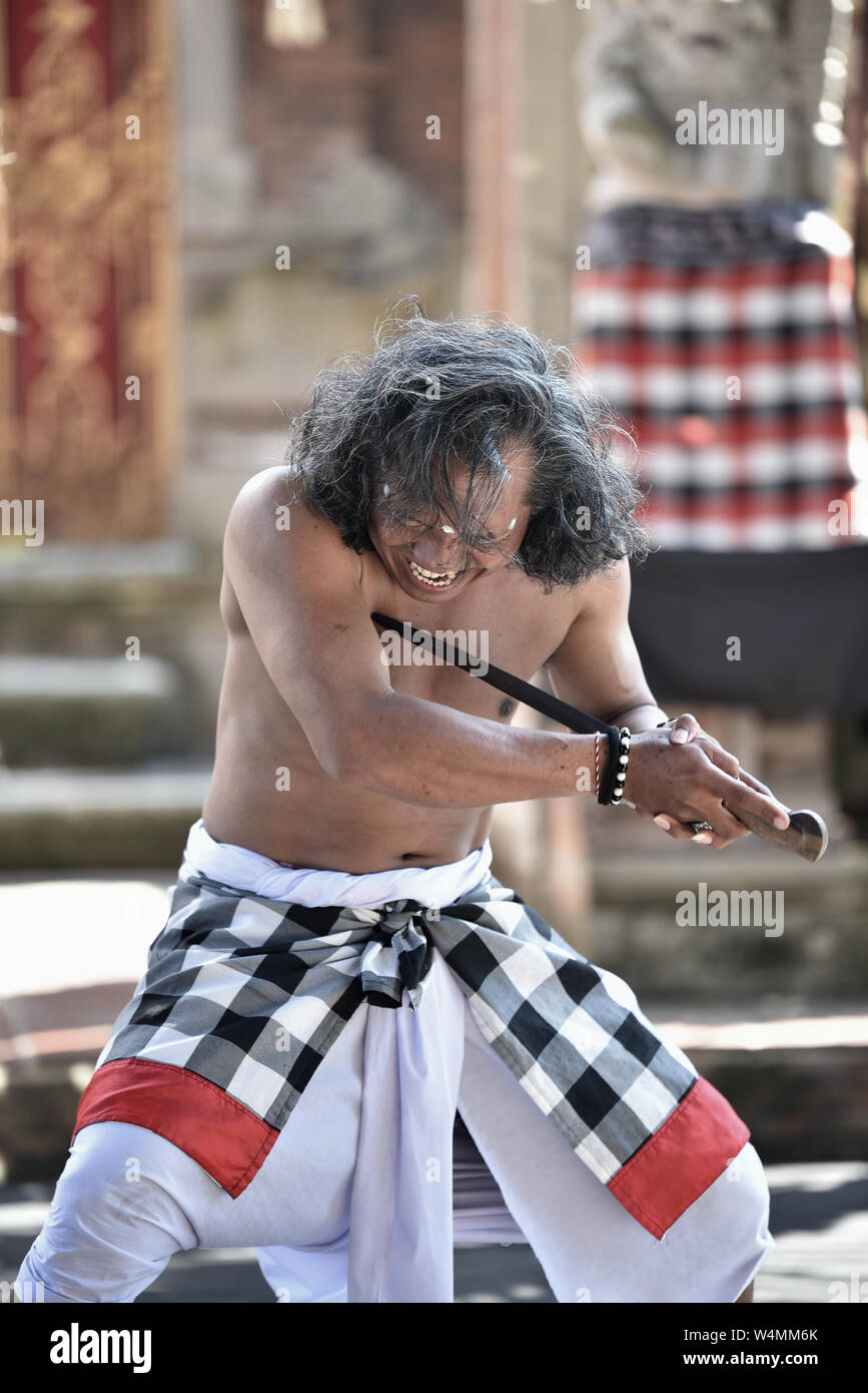Indonesia martial art hi-res stock photography and images - Alamy