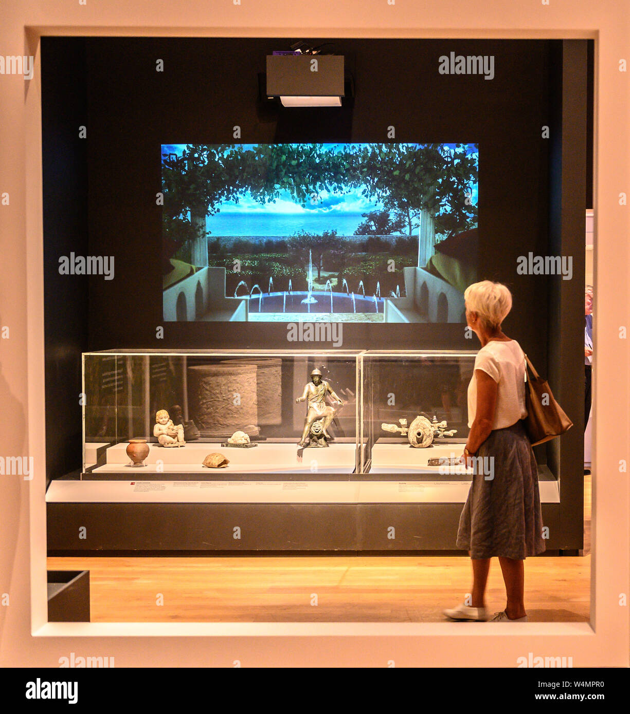 Pompeii exhibits hi-res stock photography and images - Alamy