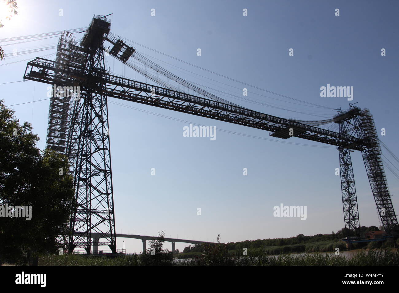 2016 2019 the transporter bridge works hi-res stock photography and ...